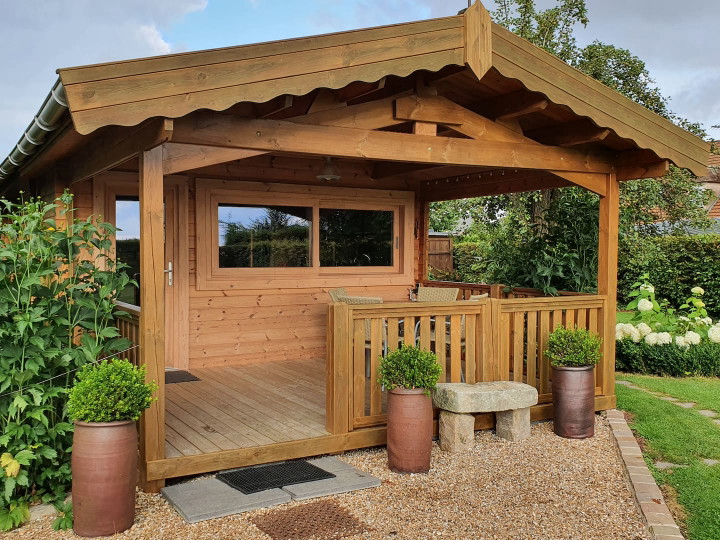 Le Chalet Avec Piscine Chauffée Et Wifi - Château du Champ de Bataille