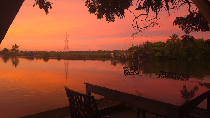 Pradeep's Backwater Villa- Backwater Front Villa - Kerala