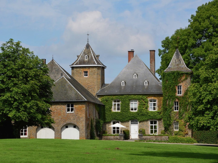 Retraite Dans Un Château Historique - Bastogne