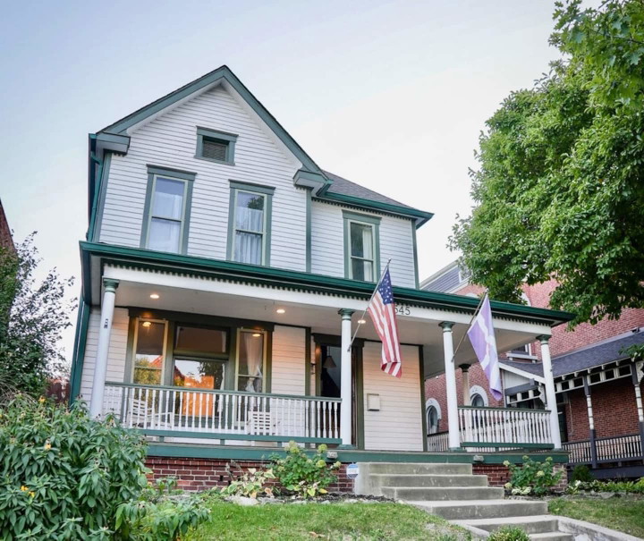 Historic Fletcherplace Sleeps 12 Indy Downtown - Indianapolis, IN