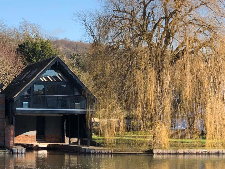 Luxury Boathouse Apartment - Central Henley - Henley-on-Thames
