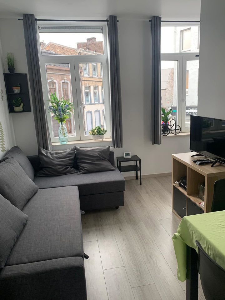 Beau Petit Duplex Avec Terrasse à Liège - Liège