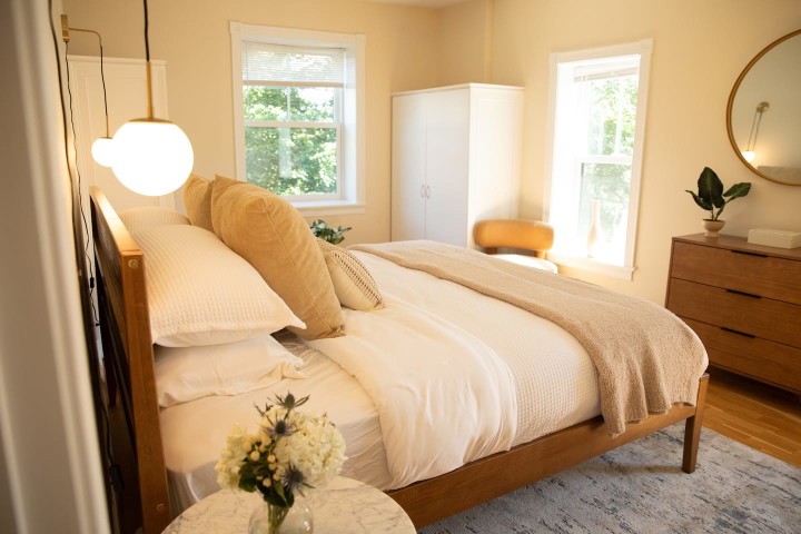 Designer 2br In Wooster Sq  Walk To Yale & Pepe's - New Haven, CT
