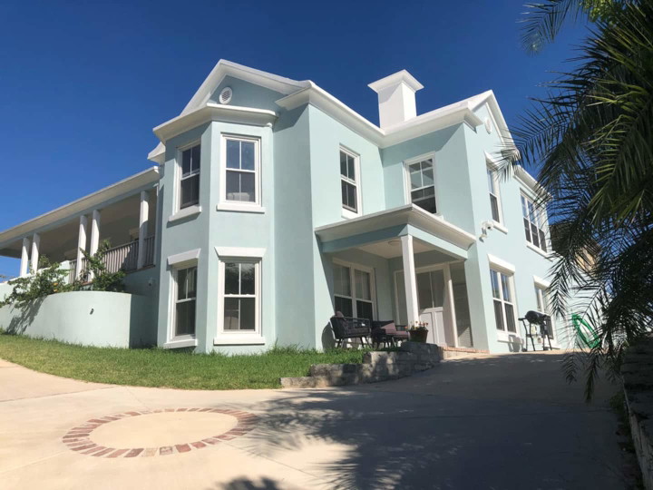 Centrally Located New Large One Bedroom Apartment - Bermuda