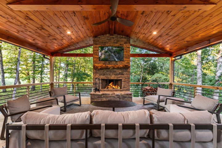 Breeze: Modern Cabin Near Downtown Blue Ridge - Blue Ridge, GA