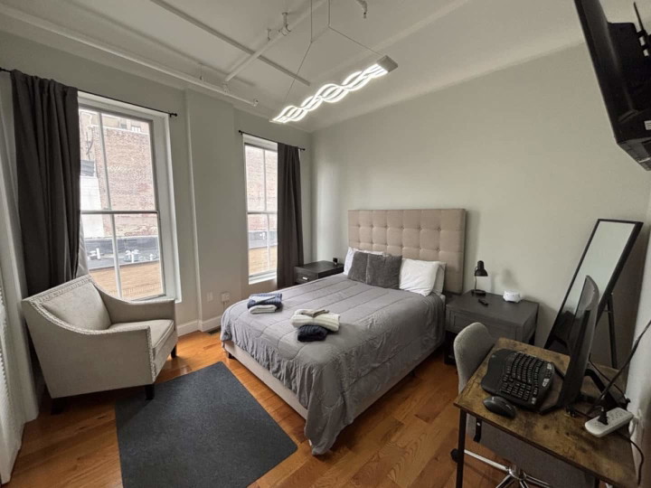 Downtown Albany 2 Bedroom + Workstation @ The Mark - Nova Inglaterra