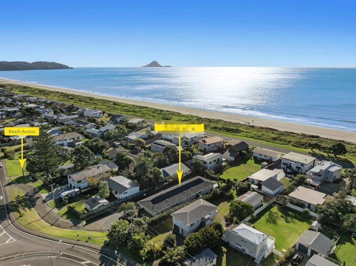 New Listing In Ohope.
Beach Bach Available Now. - Ōhope