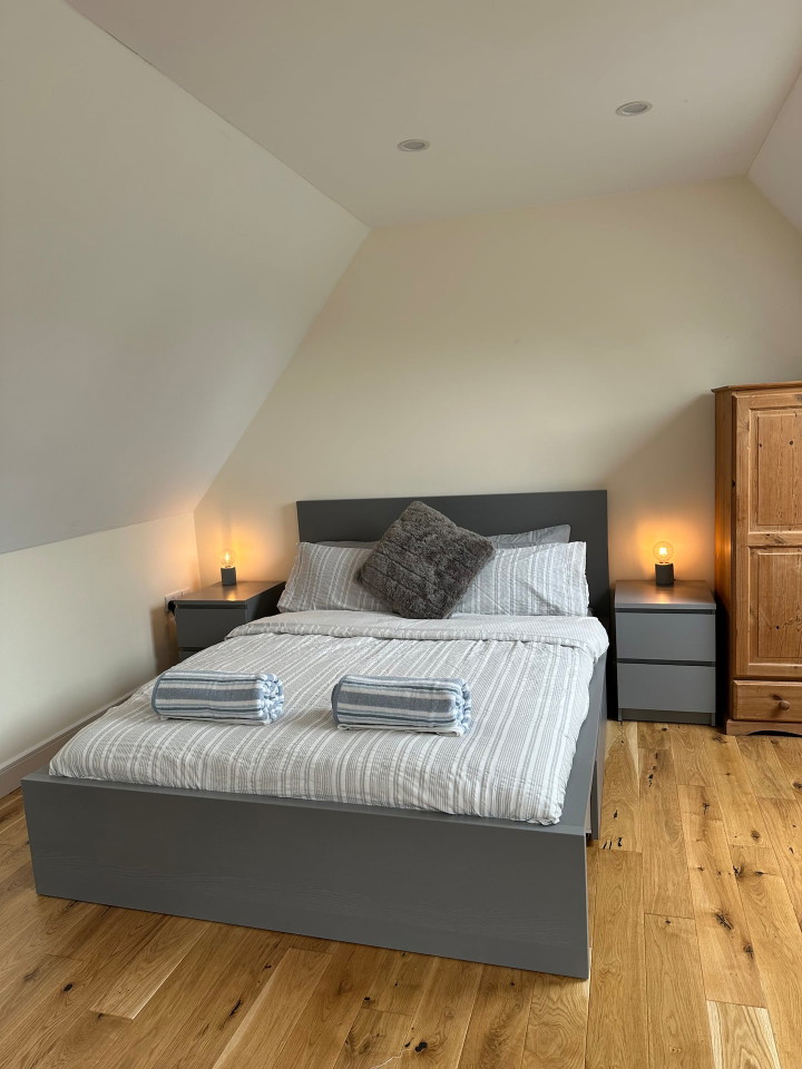 Modern Studio Annex - Bourne