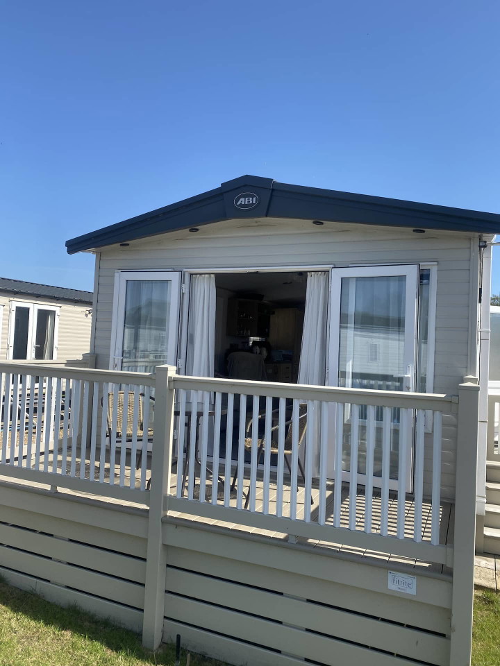 Sunnyside Lodge - West Wittering