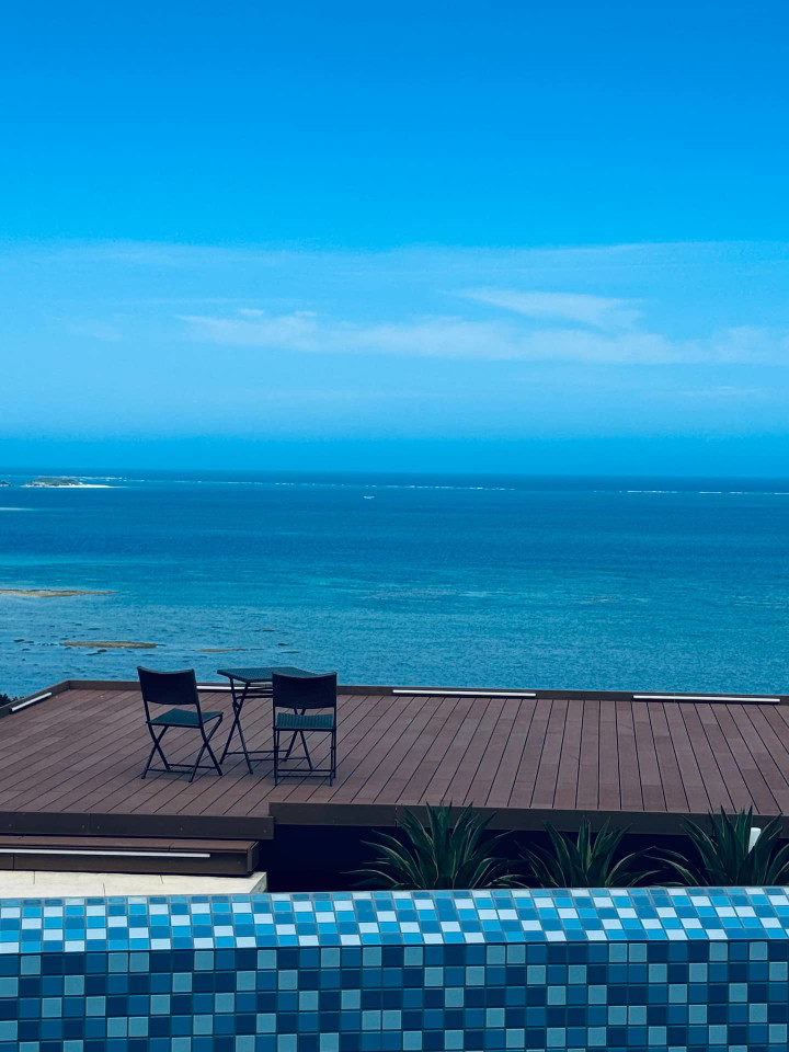 Experience The Ultimate Relaxation In A Semi-open-air Bath While Taking In The Stunning Ocean View. - Okinawa