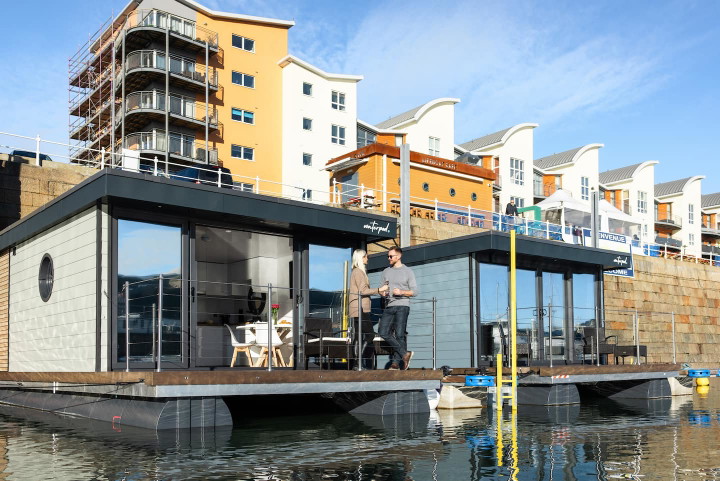 Oyster Floating Pod In Marina - Jersey
