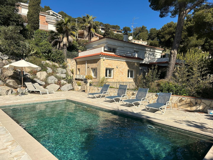 Villa Aura Brava, Luxury Sea Views, Balinese Pool - Blanes
