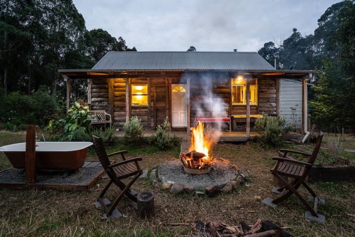 Spacious Luxury Log Cabin, Private & Dog-friendly - Australia