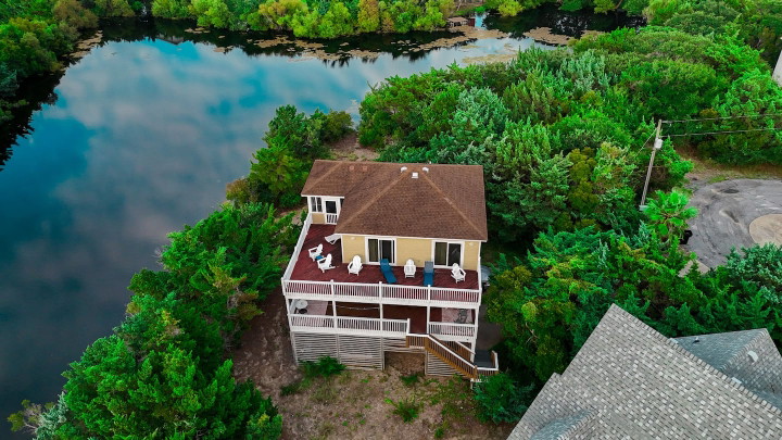 Lakefront Retreat/hot Tub, Steps From Sound &Ocean - Avon, NC