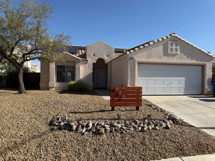 Cozy 2 Bedroom Getaway - Henderson, NV