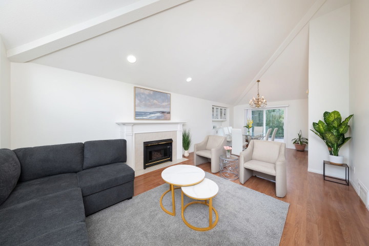3br Spacious Home Close To Airport | Sleeps 10 - アボッツフォード