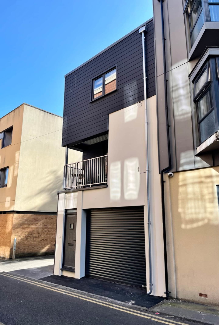 Beautiful Home With Parking & Ping Pong Table! - Bristol