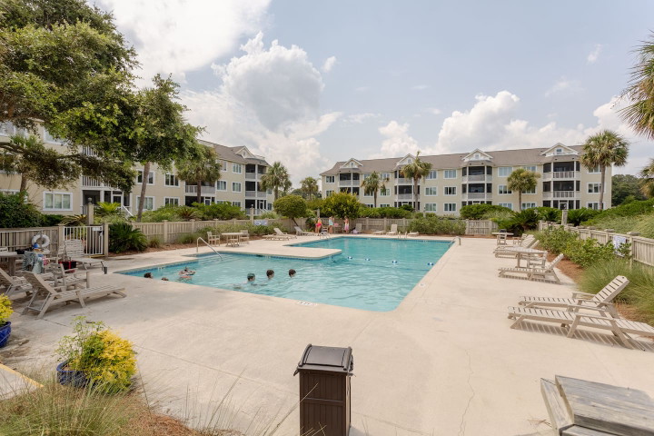 Cozy Beachside Retreat - Isle of Palms, SC