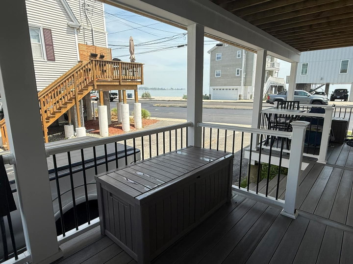 Silver Sands Suite - Shelton, CT