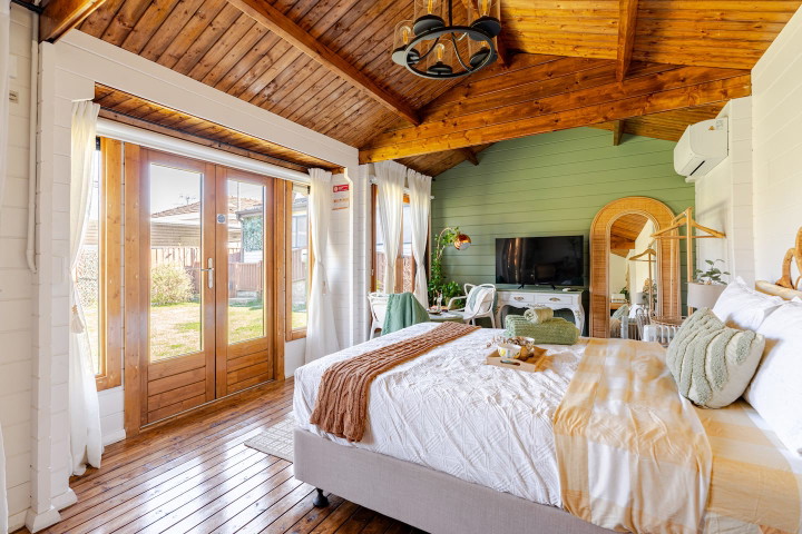 Blissful Wooden Haven Pet Friendly Near Parramatta - Blacktown