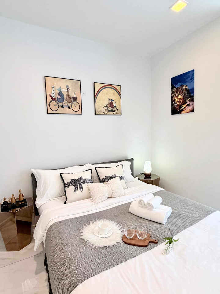 Luxury Apartment | Bangkok City | Near Shopping Center | 5 Min Walk To Bts Nana | Terminal 21 - Bangkok