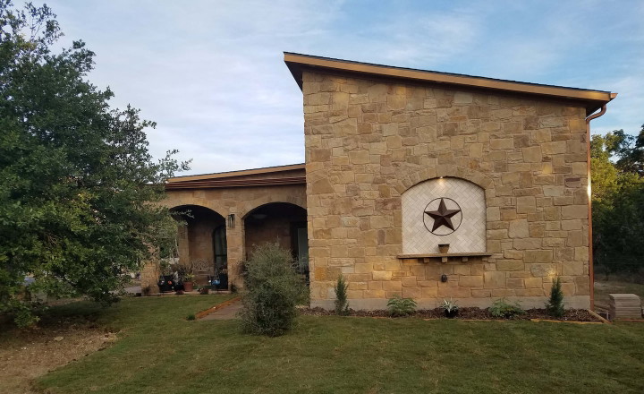 Luxurious Guesthouse With Antique Furnishings. - Texas