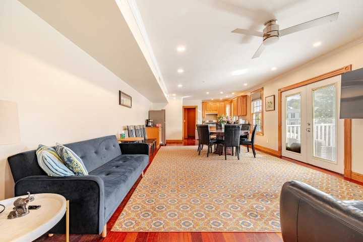 Between Harvard & Mit | 3br/3ba + 3 Parking - Cambridge, MA