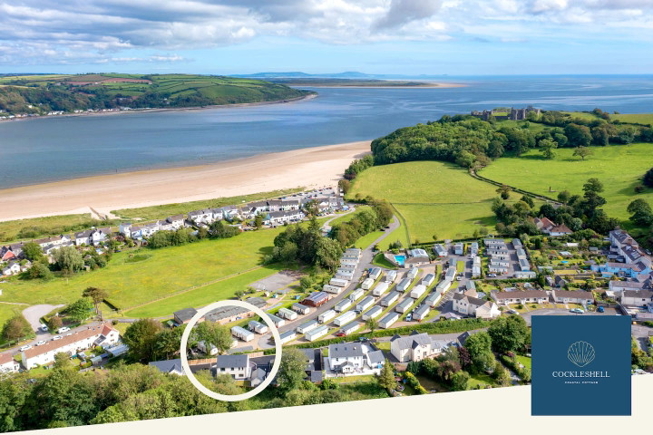 Visitcockleshell.wales / Coastal Cottage - England