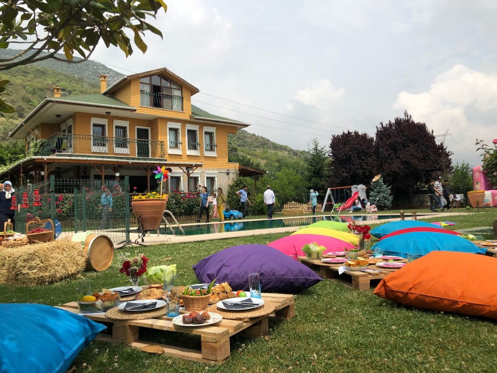Detached Villa With Pool And Garden - Başiskele
