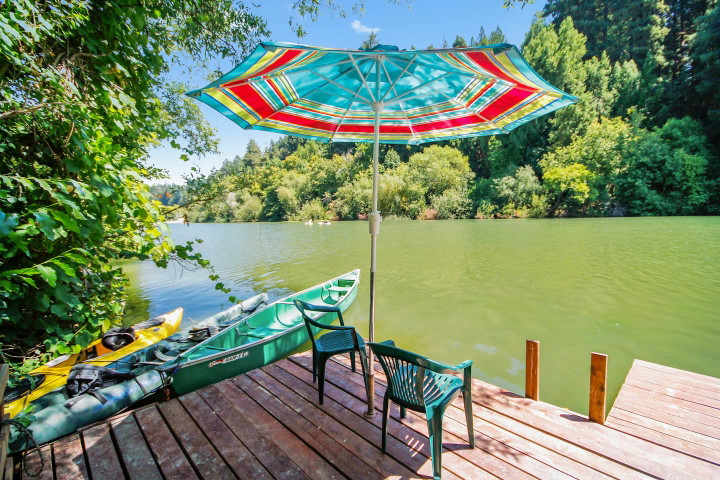 Roskamp - Riverfront With Dock And Boats - Guerneville, CA