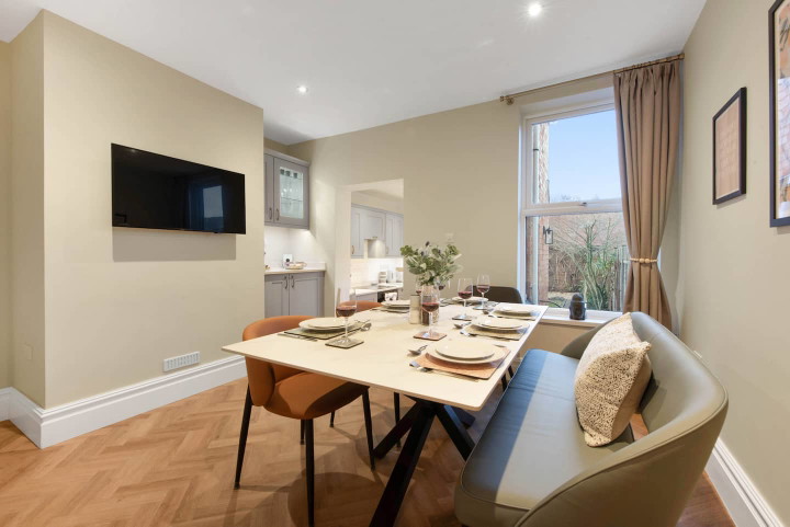 Whiskawaystays - Sebright Avenue - Luxury Home - Malvern