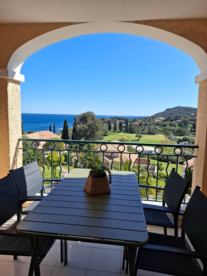 Studio With Sea View, 4/5 People - Agay