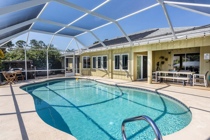 Palm Coast Waterfront | Heated Pool, Spa & Dock - Palm Coast, FL