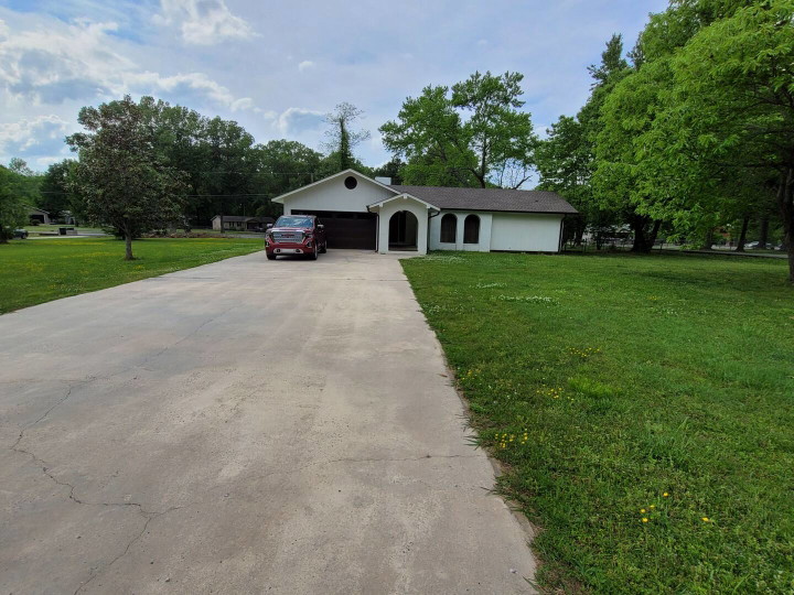 3. Large Driveway,4 Bedroom,minutes To Ramps - Guntersville, AL