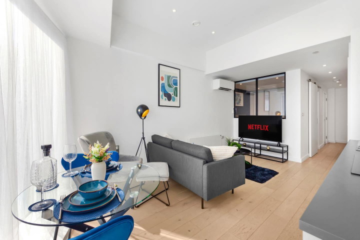 Parking | Gym | Cinema | Ac | Fast Wifi - London