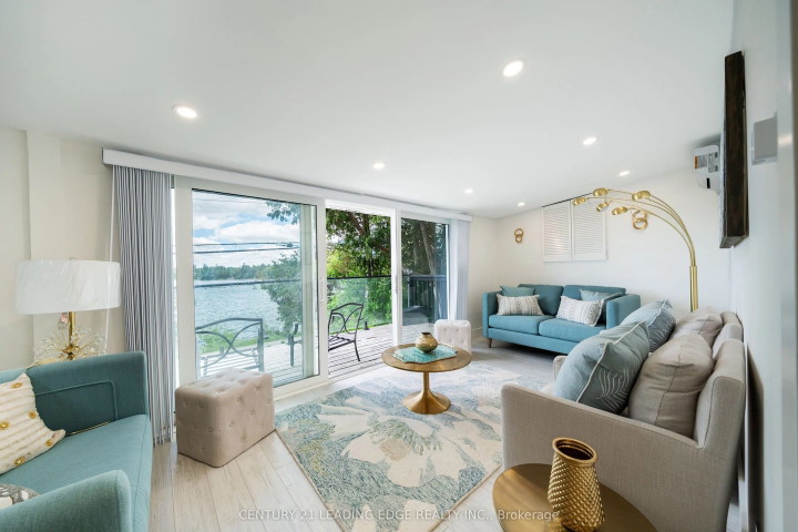 Modern Lake House | Private Dock, Deck & Patio - Whitchurch-Stouffville