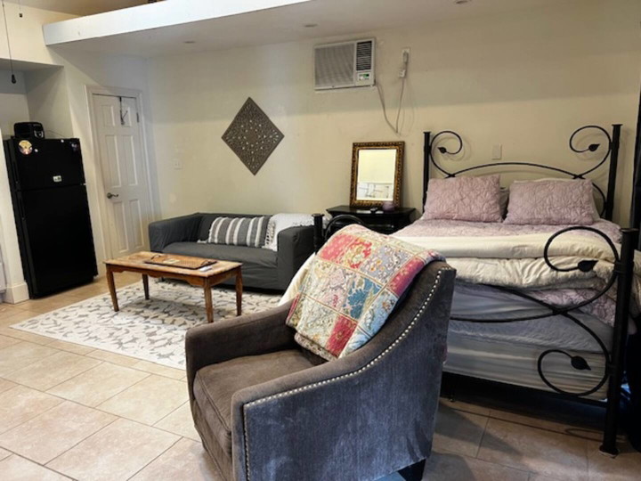 Fully Furnished Studio In Uptown New Orleans. - New Orleans, LA