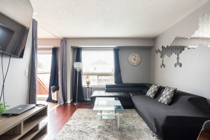 Quiet And Comfortable Room! - Bowmanville