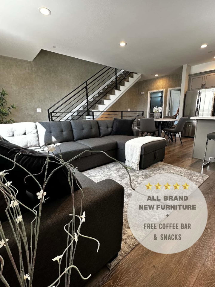 Hollywood Oasis (New!) + 2 Parking Space - Hollywood, CA