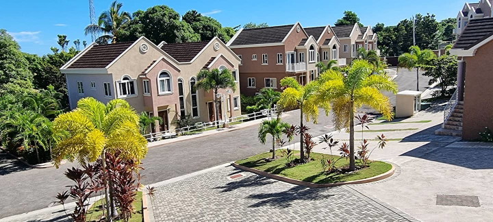 Komfort Villa 1 For L/s Groups @Countrymist Homes - Jamaica