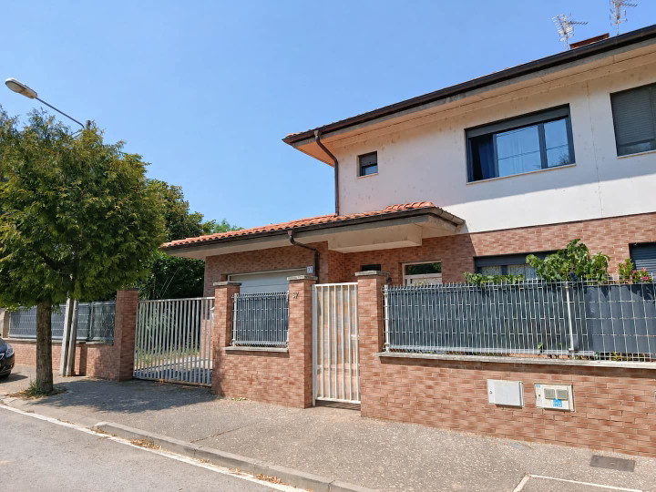Villa In Samaniego - Elciego