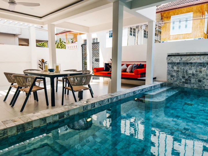 Newly Renovated Townhouse Steps From The Beach - Hua Hin