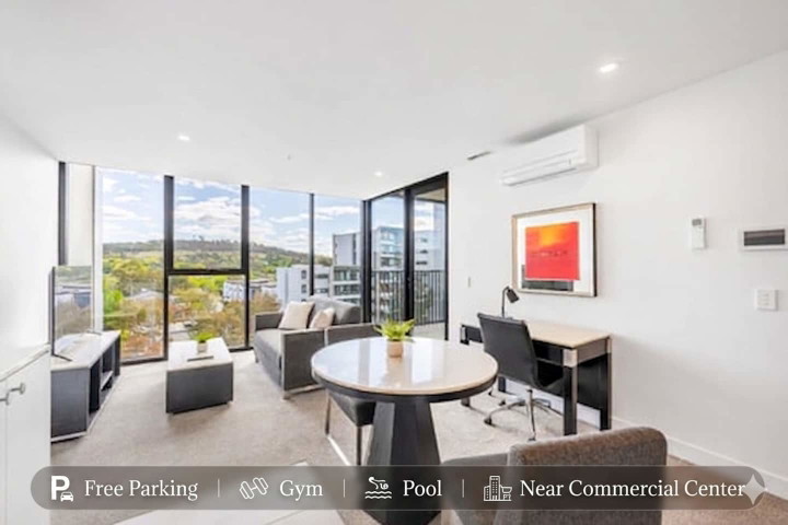 Modern 1br Apt W/ Parking + Balcony | Near City - Queanbeyan