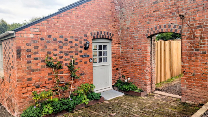 The Pear Store At Cefn Tilla Court - Usk