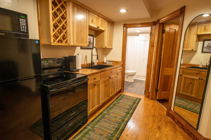 The Hideaway Apartment On Main Street - Galena, IL