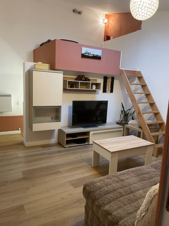 Un Appartement En Provence Avec Terrasse - Trets