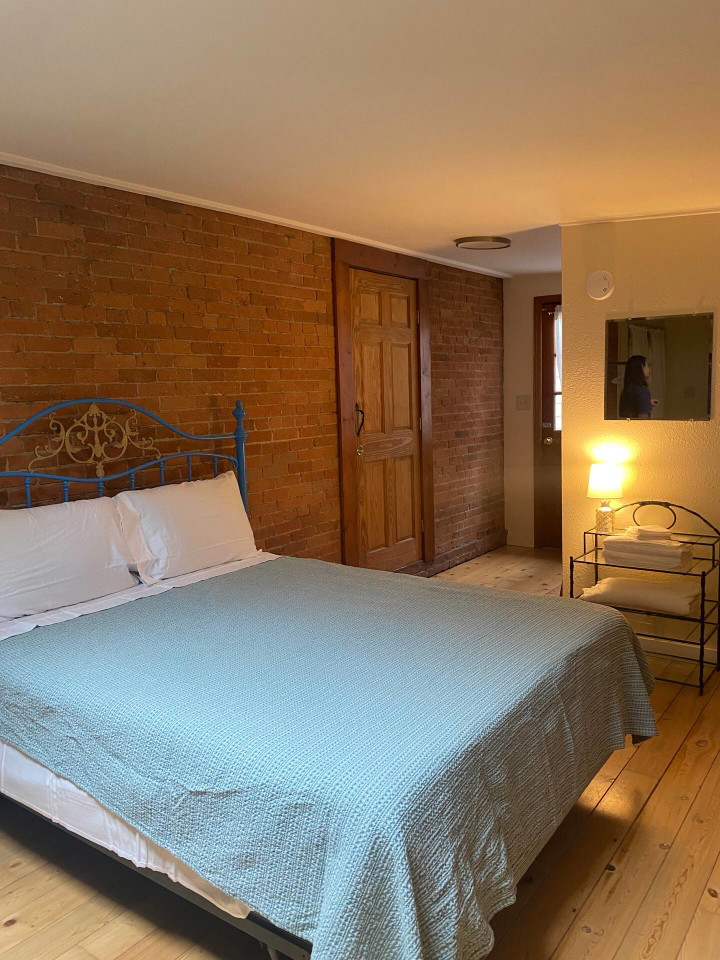 Farm House En Suite - Unit B - Longmont, CO