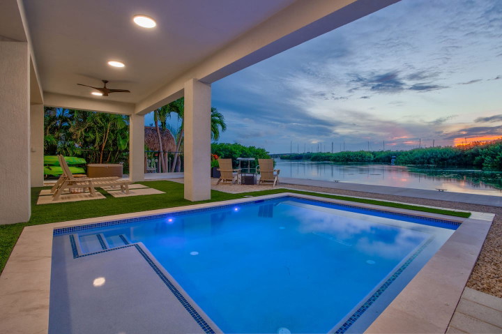 Nouveau ! Piscine Privée, Quai De 50', Kayaks, Bord De Mer - Marathon, FL