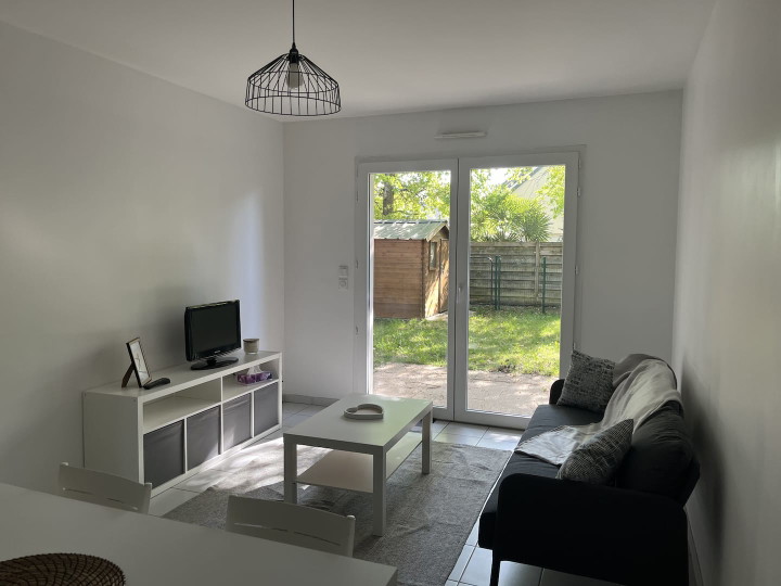 Appartement Moderne Et Lumineux Avec Jardin - Carquefou