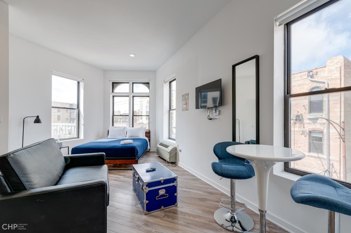 Cabin 301 At 747 Lofts - Chicago, IL